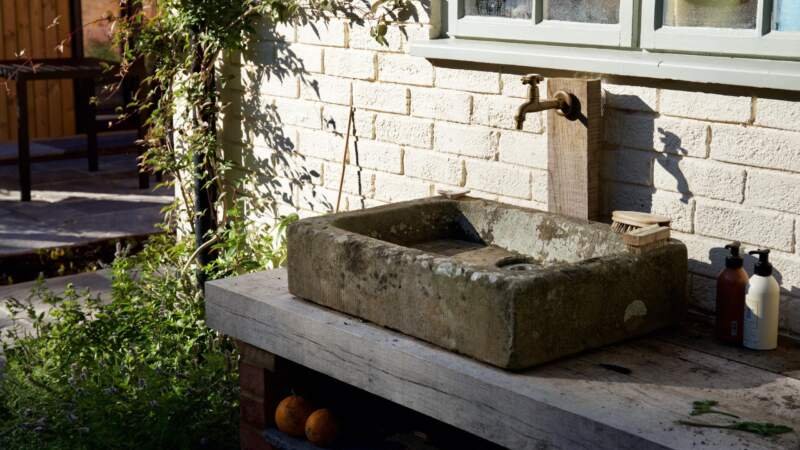 Steps To Follow To Install An Outdoor Sink - ApzoMedia.CO.UK